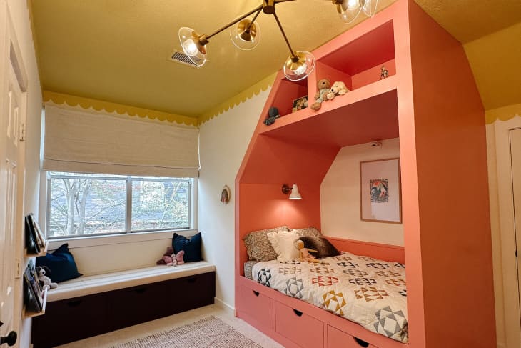 A “Bland” 1990s Kid’s Bedroom Gets a Storage-Packed Makeover ...