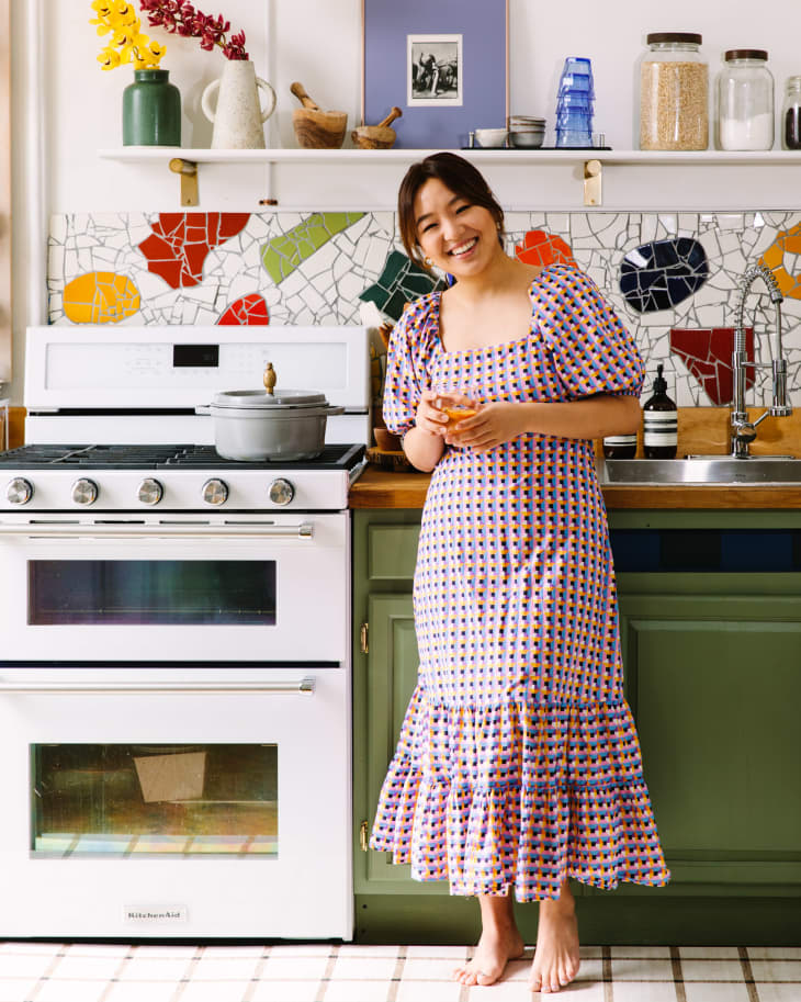 A Brooklyn Kitchen Gets New Green Cabinets & a DIY Backsplash ...