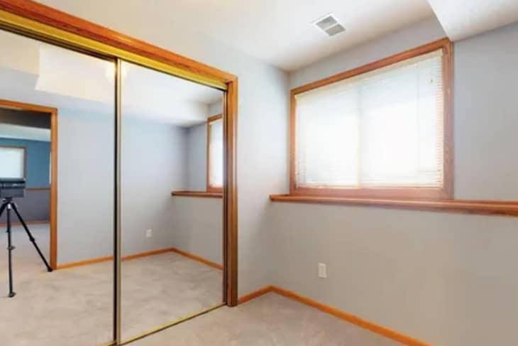 A $1,200 Home Office Makeover Has the Smartest IKEA Desk Hack ...