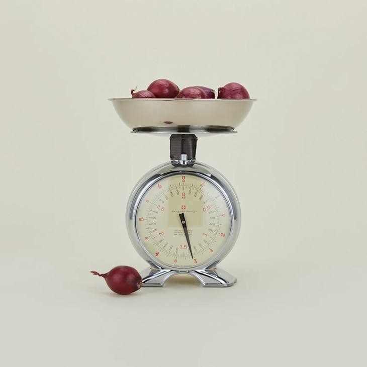 Jennifer Garner's Bringing This 49-Year-Old Bengt Ek Scale Back ...