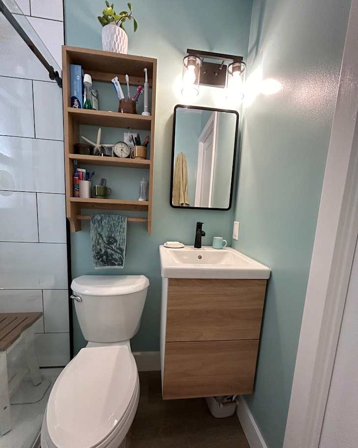 This Bathroom Transformation Makes the Most of 30 Sq. Ft. | Apartment ...
