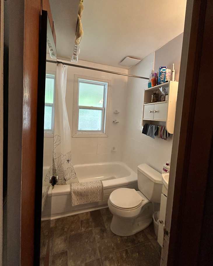 This Bathroom Transformation Makes the Most of 30 Sq. Ft. | Apartment ...