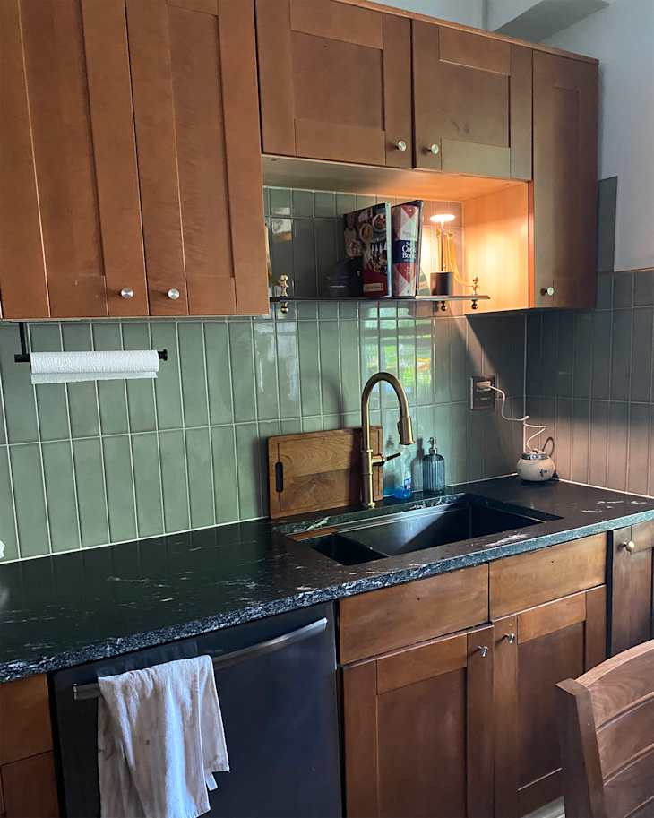 This $10,000 Kitchen Makeover Ditches “Dingy” Vibes | Apartment Therapy