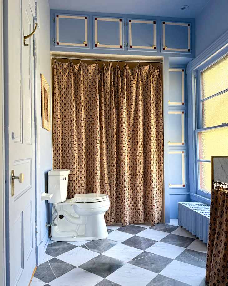 Before & After: A $150 Bathroom Makeover Done in One Weekend ...