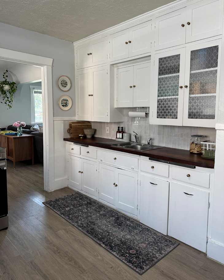 See a 1930s Kitchen’s $100 Peel-and-Stick Makeover | Apartment Therapy