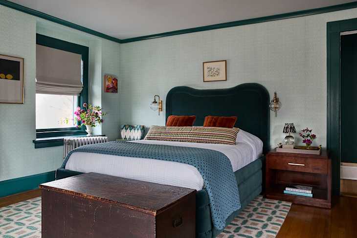 A Designer Turned a Blah Beige Bedroom into a Suite Retreat | Apartment ...