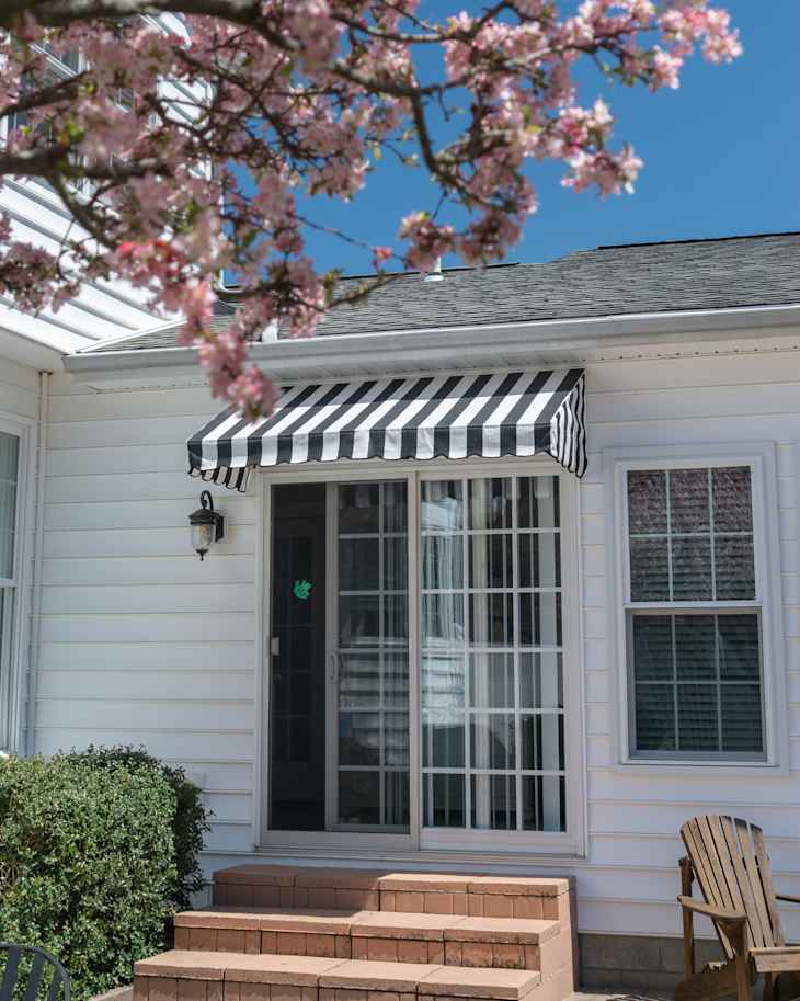 A DIY Awning Is the Low-Tech Secret to Cooling Your Home | Apartment Therapy