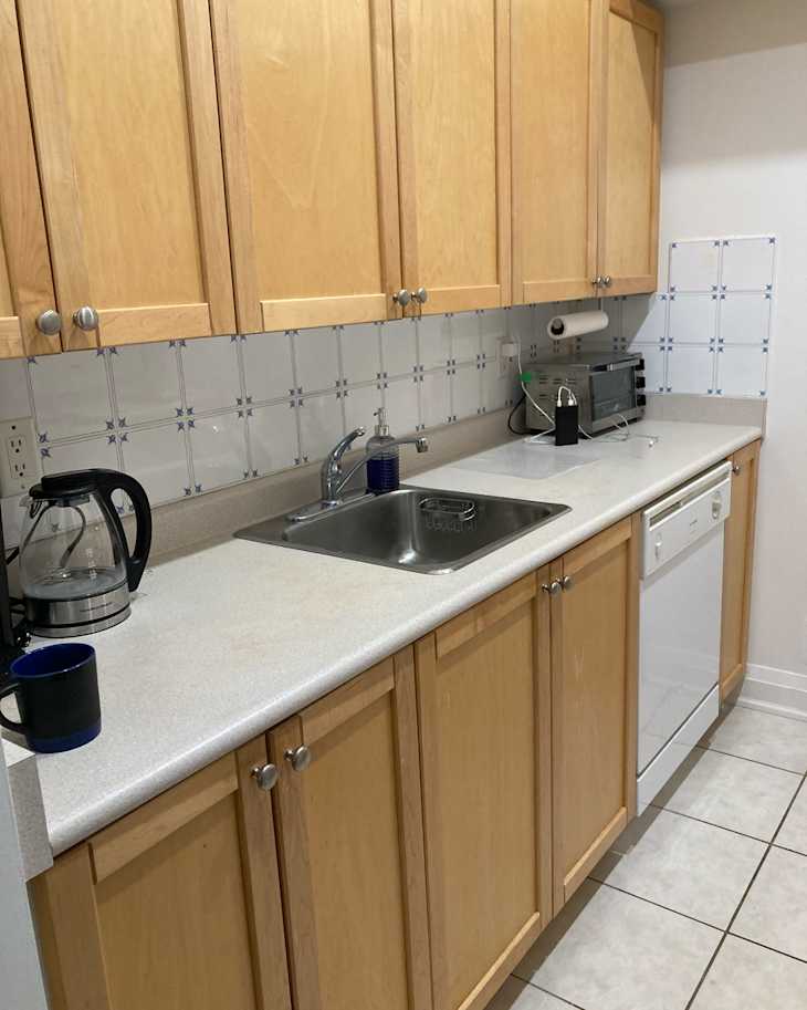 This 56-Square-Foot Galley Kitchen Got a Modern Makeover | Apartment ...