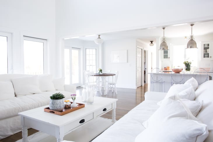 13 Ways to Fake Natural Light - How to Lighten a Dark Room | Apartment ...