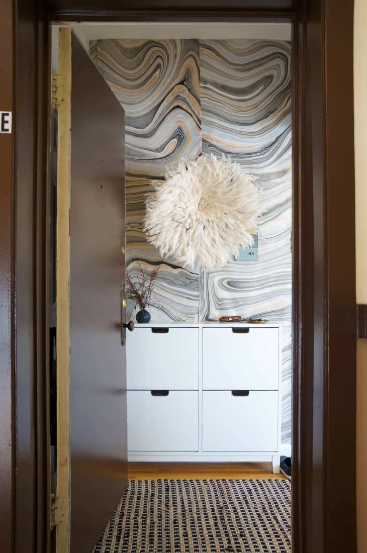 10 Wallpaper Ideas for Small Spaces | Apartment Therapy