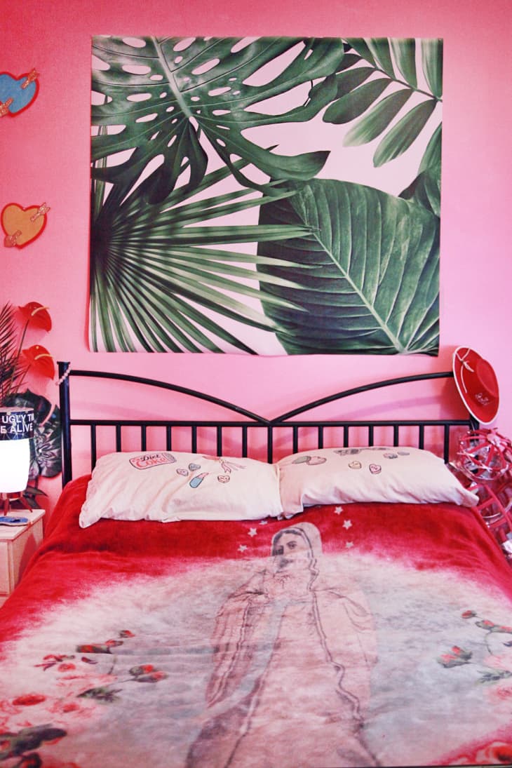Why Baker-Miller Pink Is the Most Calming Color, According to Science ...