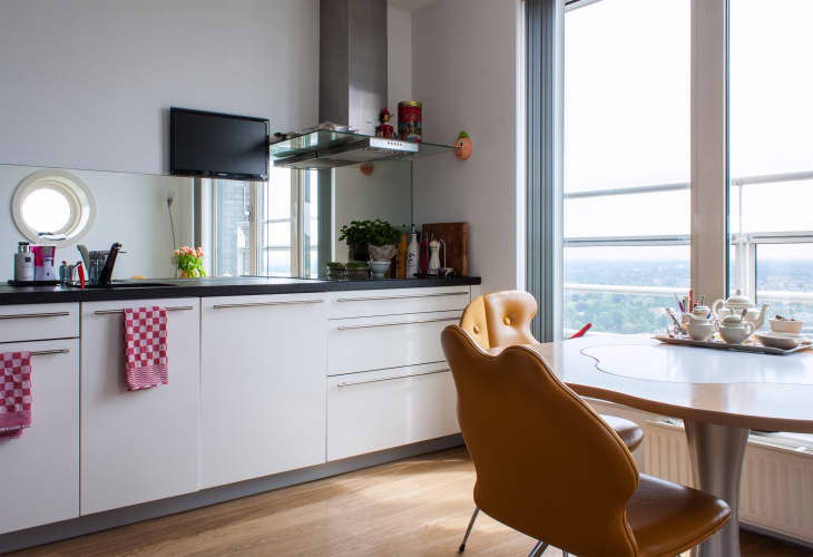 24 One-Wall Kitchen Ideas - Layouts For Kitchens on One Wall ...