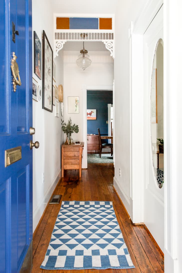 38 Apartment Entryway Ideas for a Grand Entrance | Apartment Therapy