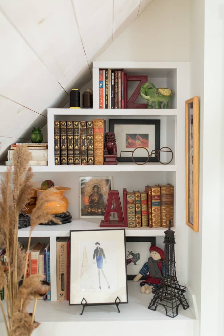 Book Organizing Tips — How to Organize, Declutter, and Move Books ...