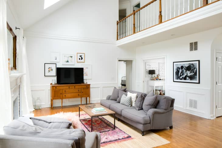 Living Rooms vs. Family Rooms: 5 Differences from Experts | Apartment ...