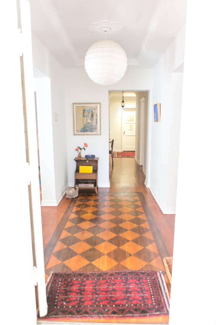 38 Apartment Entryway Ideas for a Grand Entrance | Apartment Therapy