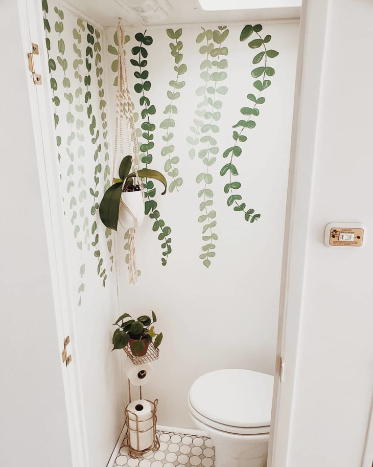 Plant-Filled 188-Square-Foot Renovated RV | Apartment Therapy