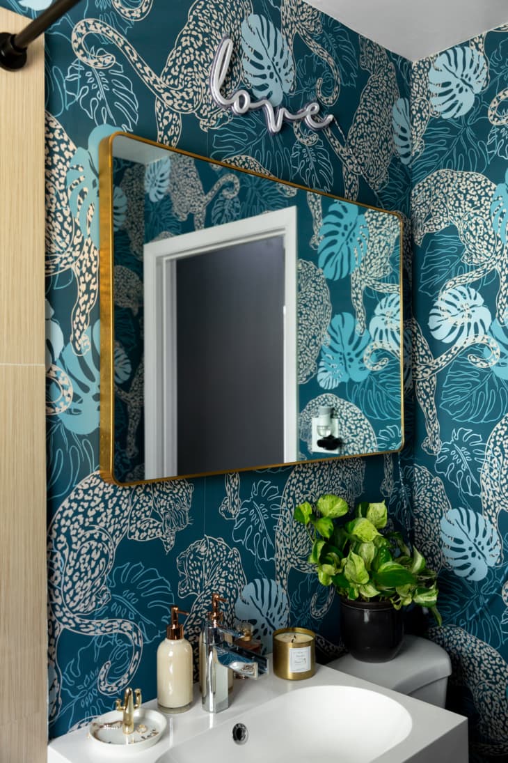 Signed Blake Gifford Chicago Apartment Photos | Apartment Therapy
