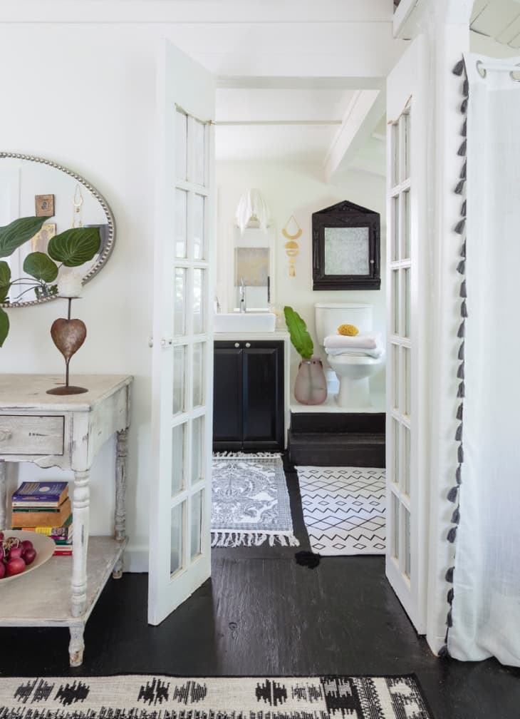 Guesthouse Garage Bohemian Farmhouse Tour | Apartment Therapy