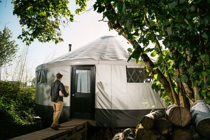 Modern Hand-Built Yurt Portland | Apartment Therapy
