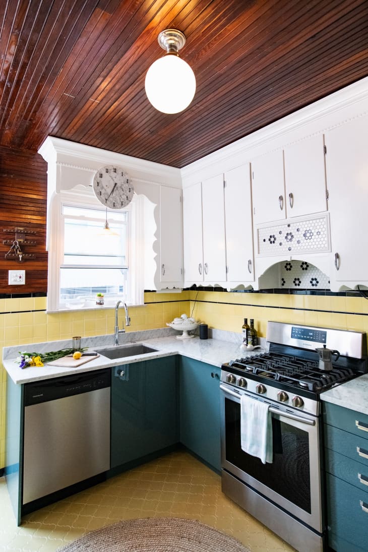 Architectural Historic Philadelphia Rowhouse Photos | Apartment Therapy