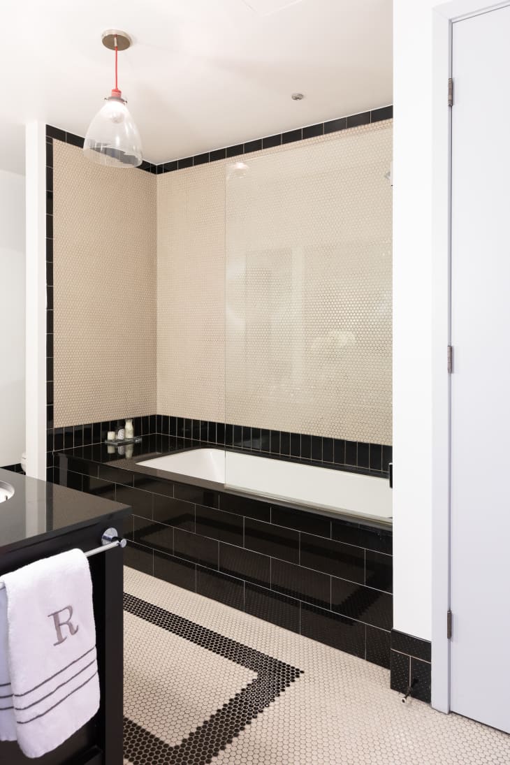 15 Creative Bathroom Lighting Ideas for Any Space | Apartment Therapy