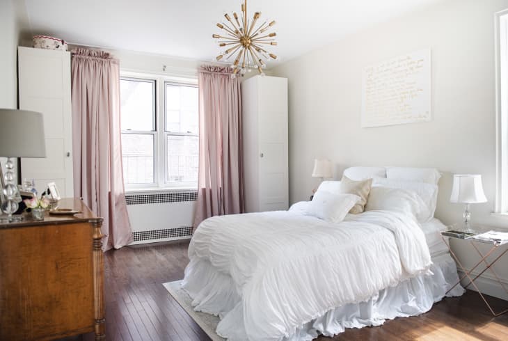 10 Small Bedroom Layout Ideas That Maximize Space & Comfort | Apartment ...