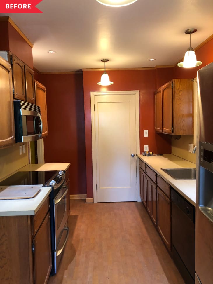 The 7 Best Builder-Grade Kitchen Makeovers from Apartment Therapy | The ...