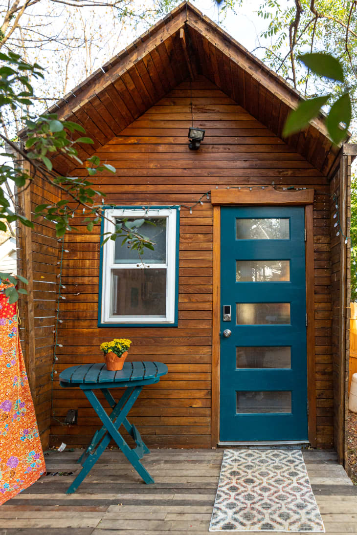How Big Is 150 Square Feet? These Homes Show What It’s Like | Apartment ...