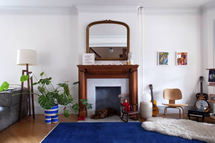 20 Modern Fireplace Ideas from Real Homes That Are So Chic | Apartment ...
