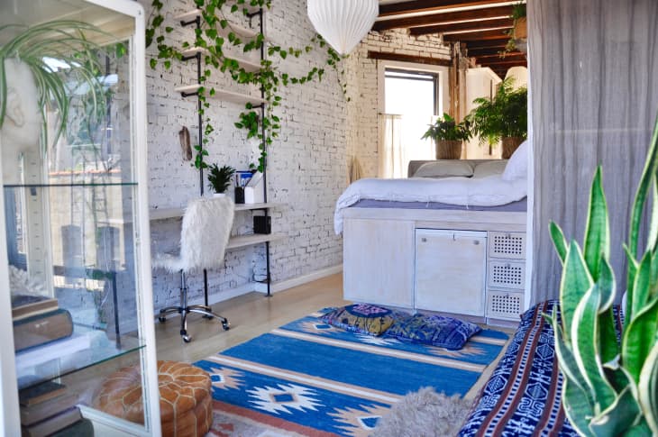 330 Square Foot Small Studio with Custom Furniture and Storage Ideas ...