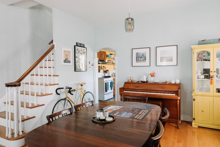 Photographer's Philadelphia Row Home Photos | Apartment Therapy