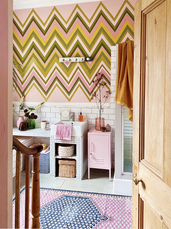 Anna Jacobs Colorful Rental UK Apartment Photos | Apartment Therapy