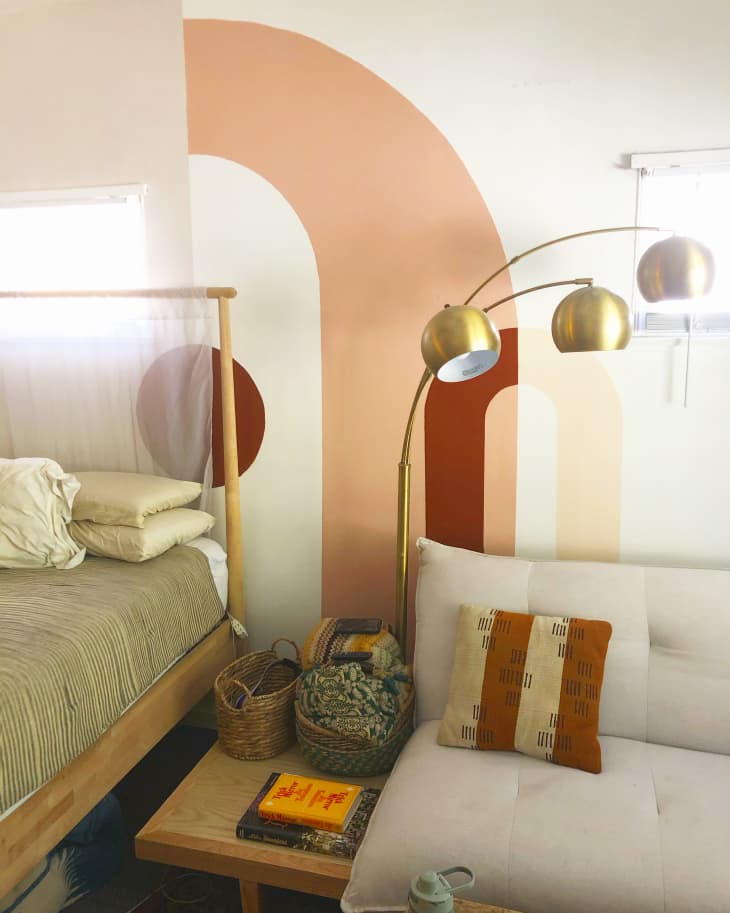 400 Square Foot Studio With DIY Wall Paint Ideas | Apartment Therapy