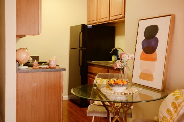 Studio Apartment Layout Ideas from a 415-Square-Foot Rental | Apartment ...