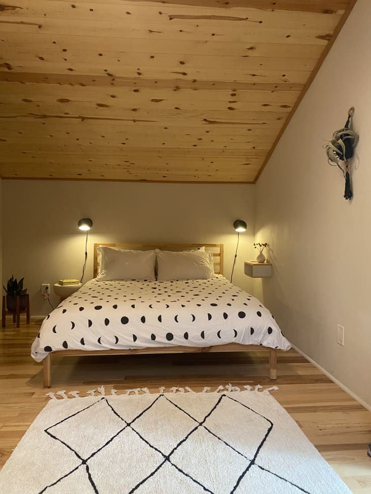 Modern Asymmetrical A-frame Cabin Tour Photos | Apartment Therapy