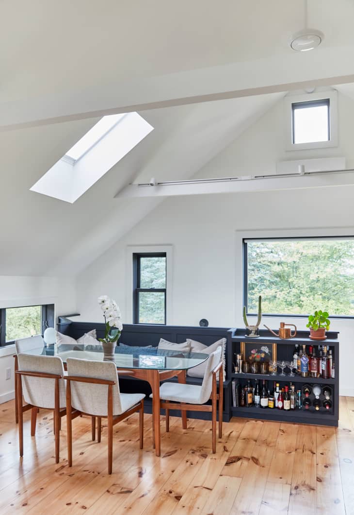 Old Barn Transformed into Studio Apartment and Art Studio | Apartment ...