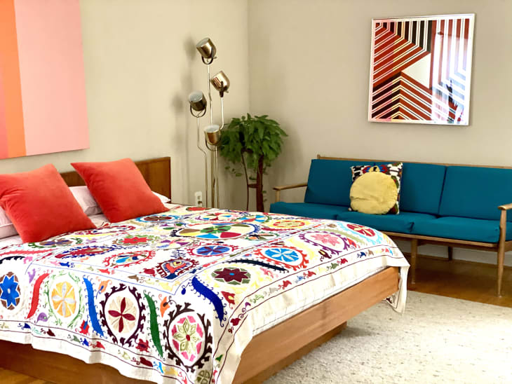 1973 Colorful Rental Single-Family House Photos | Apartment Therapy