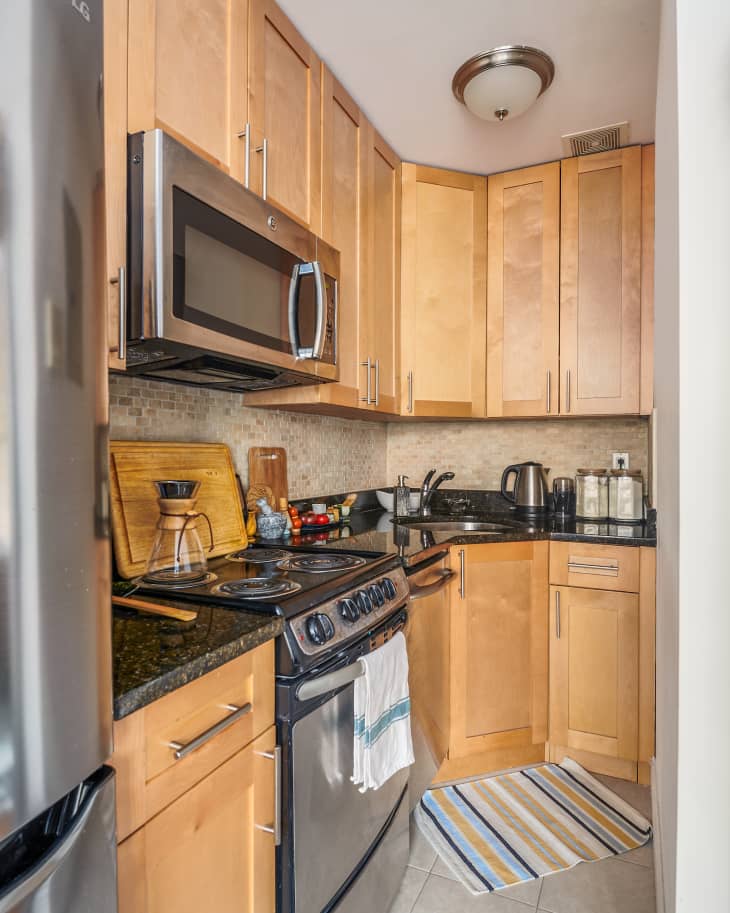 250-Square-Foot NYC Studio Apartment Photos | Apartment Therapy