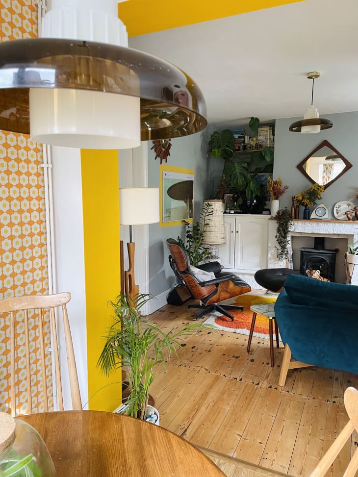 English Cottage Retro Interior Tour Photos | Apartment Therapy