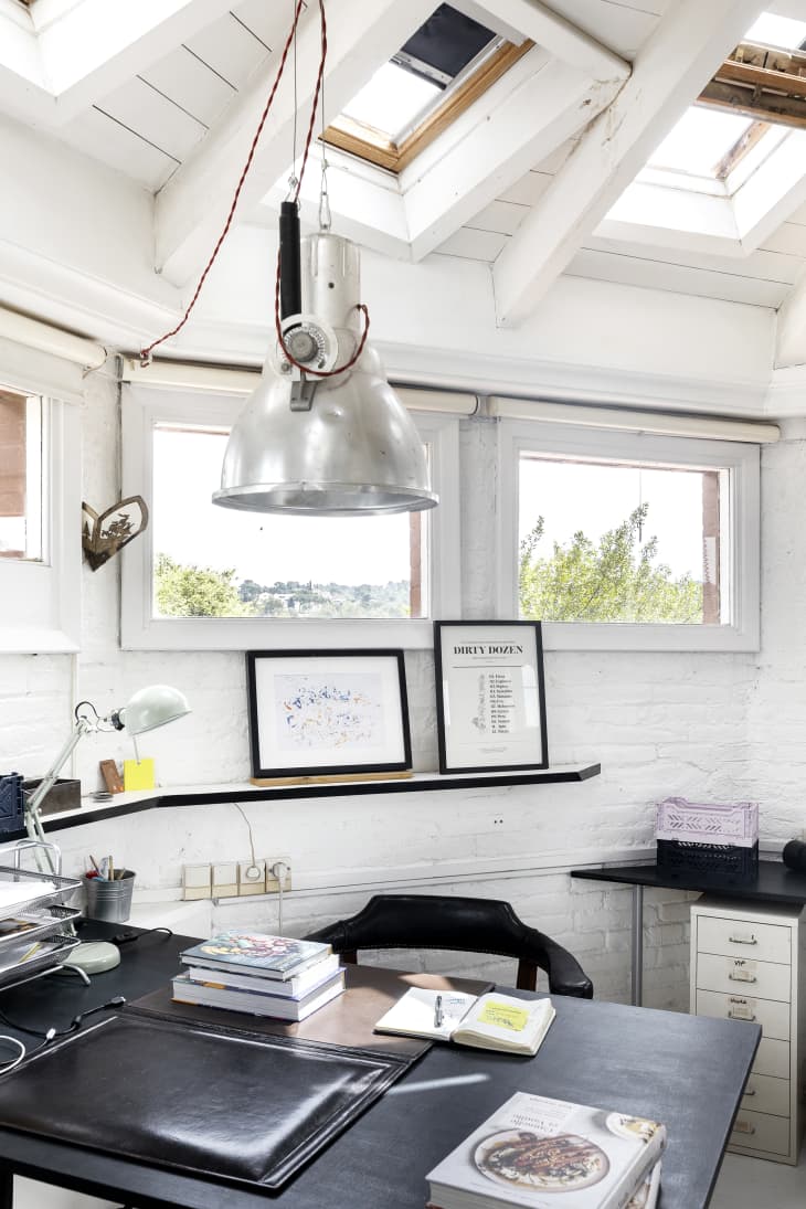 An All-White Converted Art Studio Makes a Charming Family Home ...