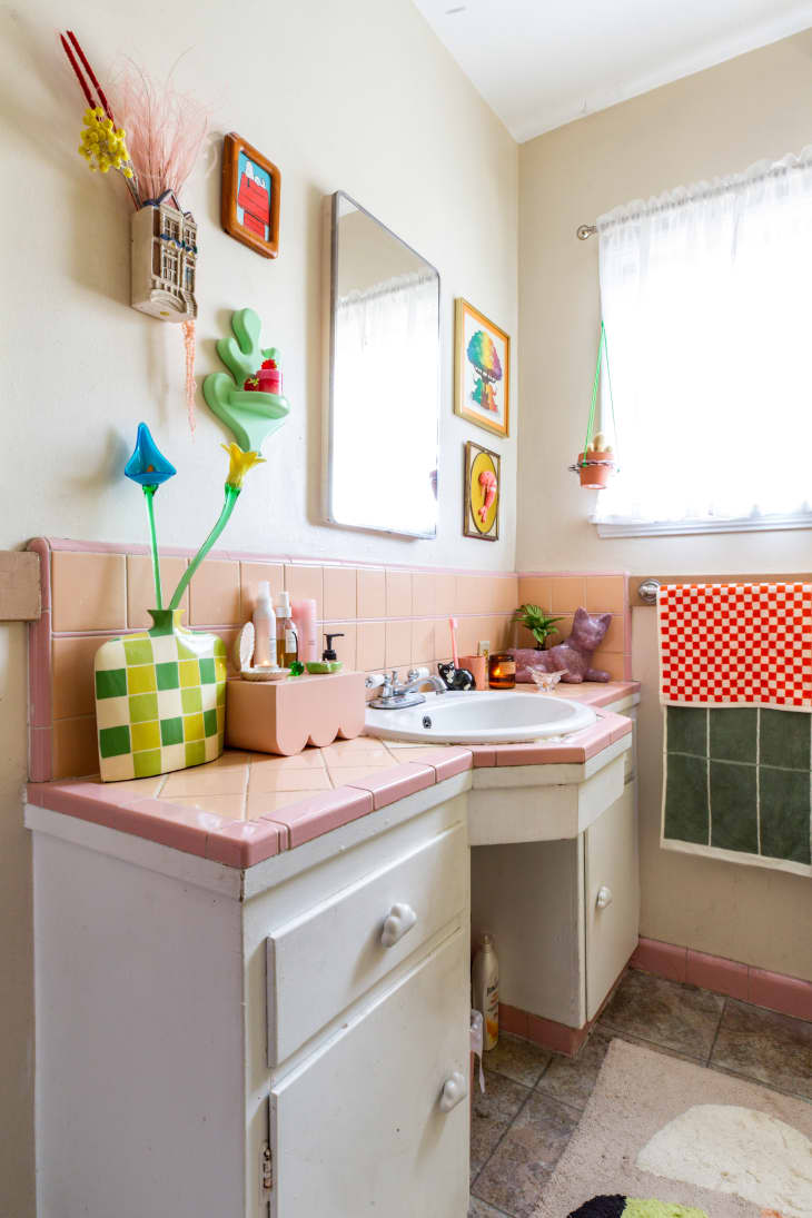 8 Ways You Can Decorate with the Ultra-Trendy Checkerboard Pattern In ...