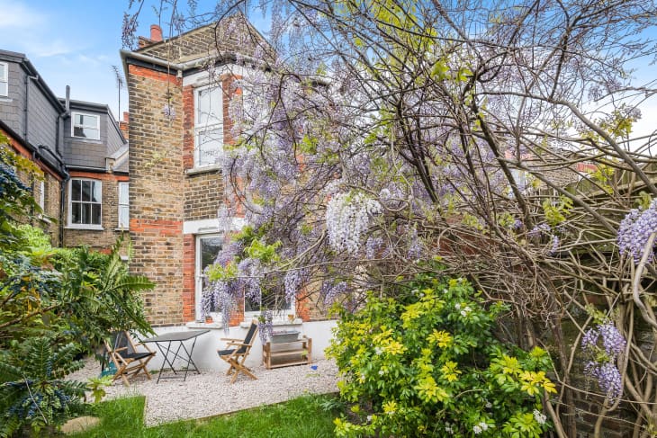Small London Flat With Little Backyard Garden Shed | Apartment Therapy