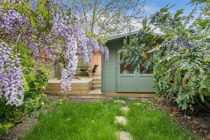 Small London Flat With Little Backyard Garden Shed | Apartment Therapy