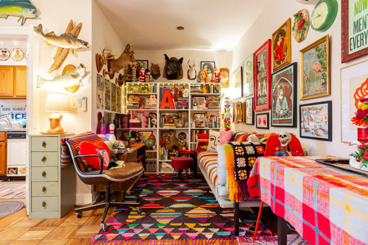 Travel Writer's 450-Square-Foot Studio Apartment | Apartment Therapy