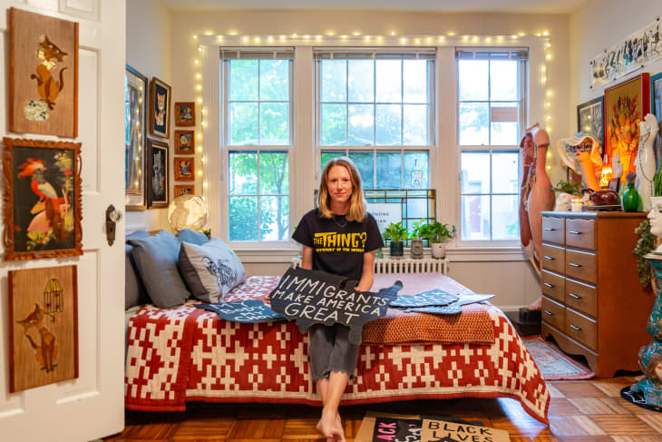 Travel Writer's 450-Square-Foot Studio Apartment | Apartment Therapy