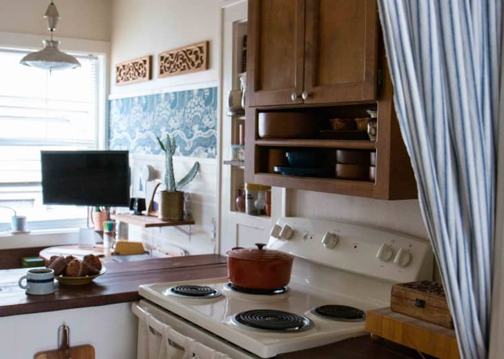 This Renter Made Kitchen Way More Functional by Using Secondhand ...