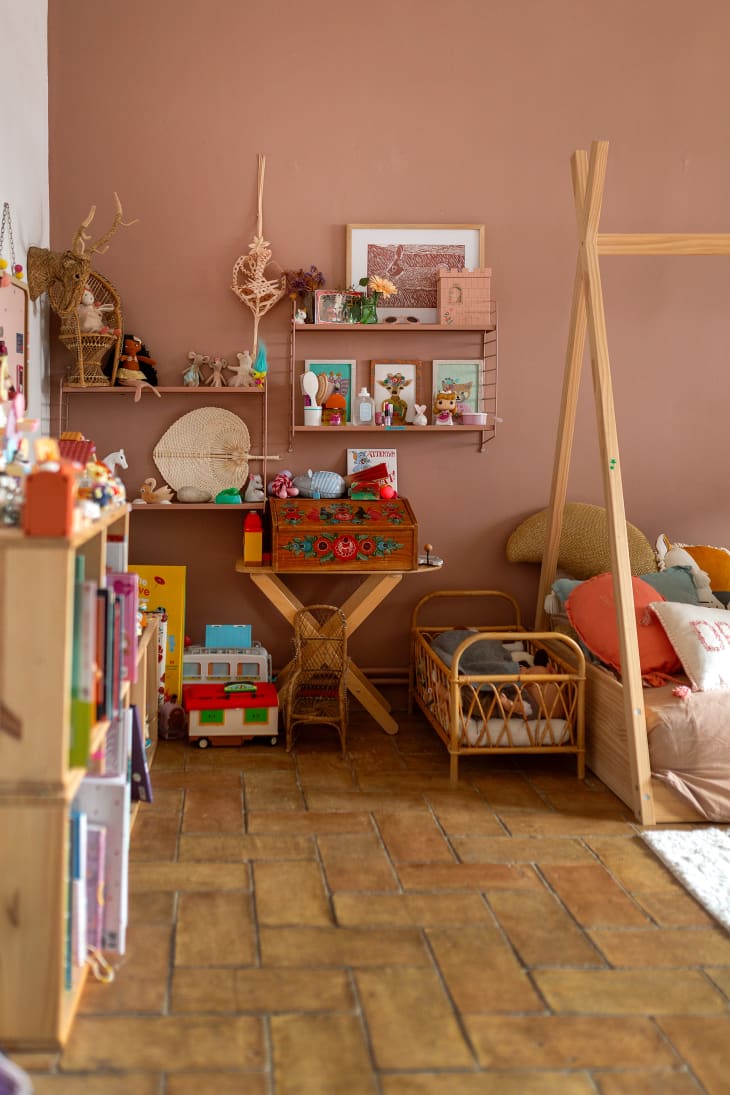 Painted Wooden Ceiling Beam Idea | Cubby