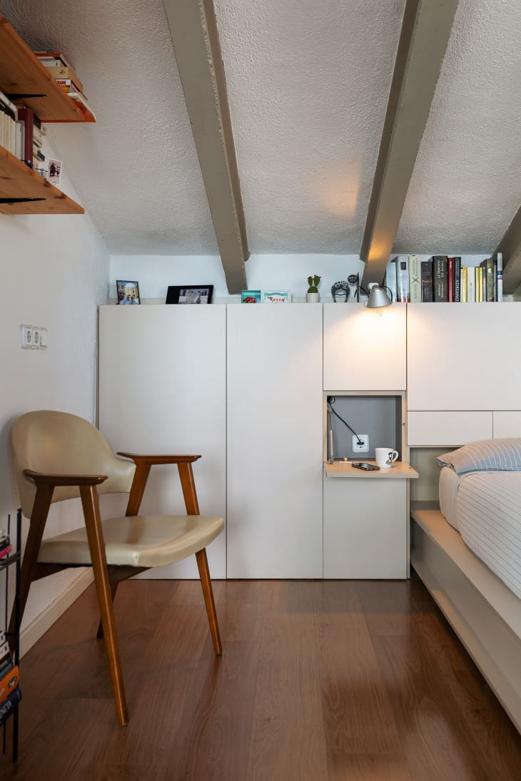 See How Builts-Ins Make a Teeny Attic Apartment Feel Bigger | Apartment ...
