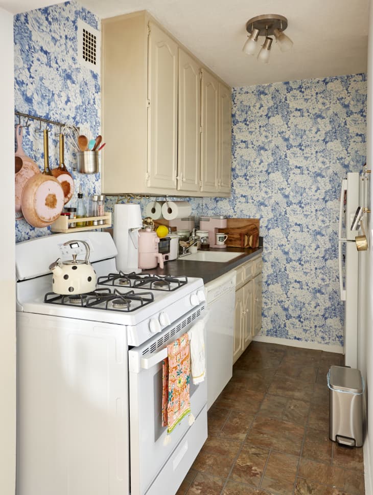 528-Square-Foot NYC Studio Apartment Tour Photos | Apartment Therapy